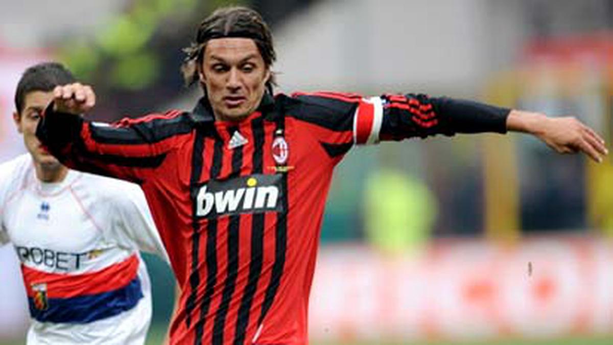 Maldini Timbang Ulang Pensiun - Bola Liputan6.com