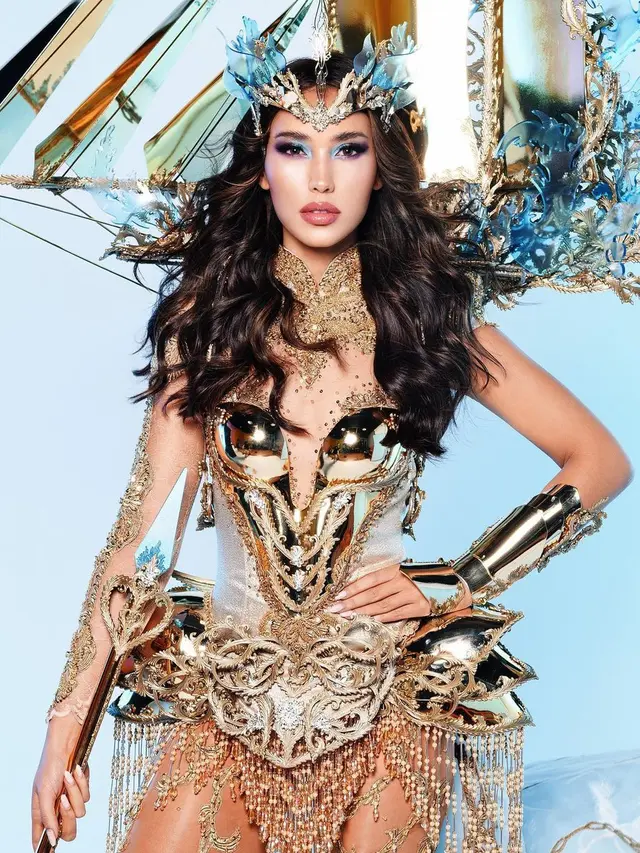 Laksmi DeNeefe Suardana Bawa Phinisi Wakili Indonesia di Miss Universe 2022, Kostum Seberat 8kg ...