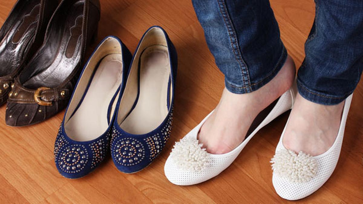 4 Model Sepatu Yang Cocok Untuk Working Mom - Beauty Fimela.com