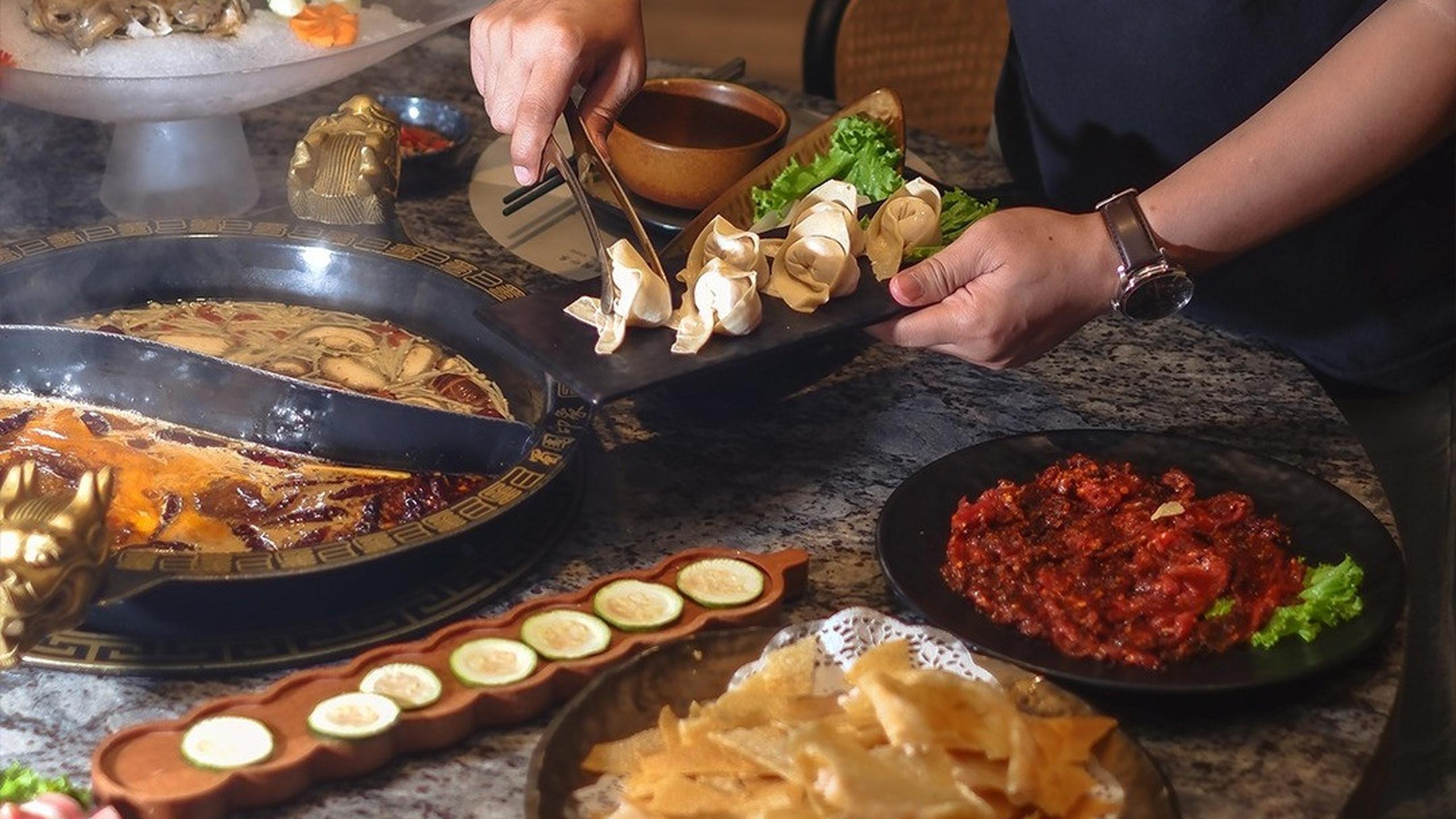 17 Rekomendasi Chinese Food Enak di PIK Terbaru 2025, Dimsum Legend ...