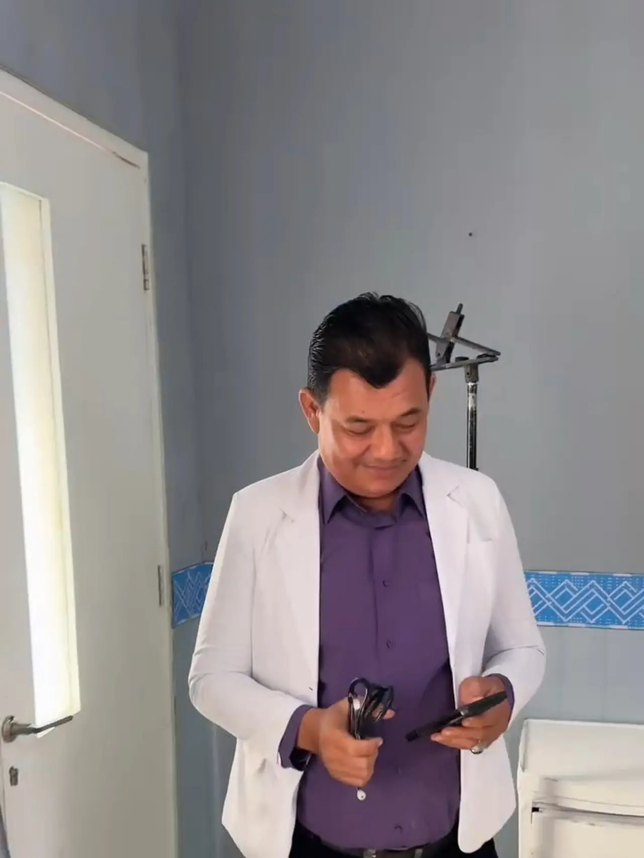 Kekocakan Guntur Nugraha Ledek Alex Jonson, Dokter Legendaris Sinetron ...