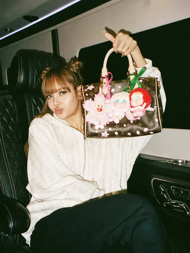 Fakta Boneka Cry Baby, dari Simbol Emosi hingga Koleksi Viral Berkat ...