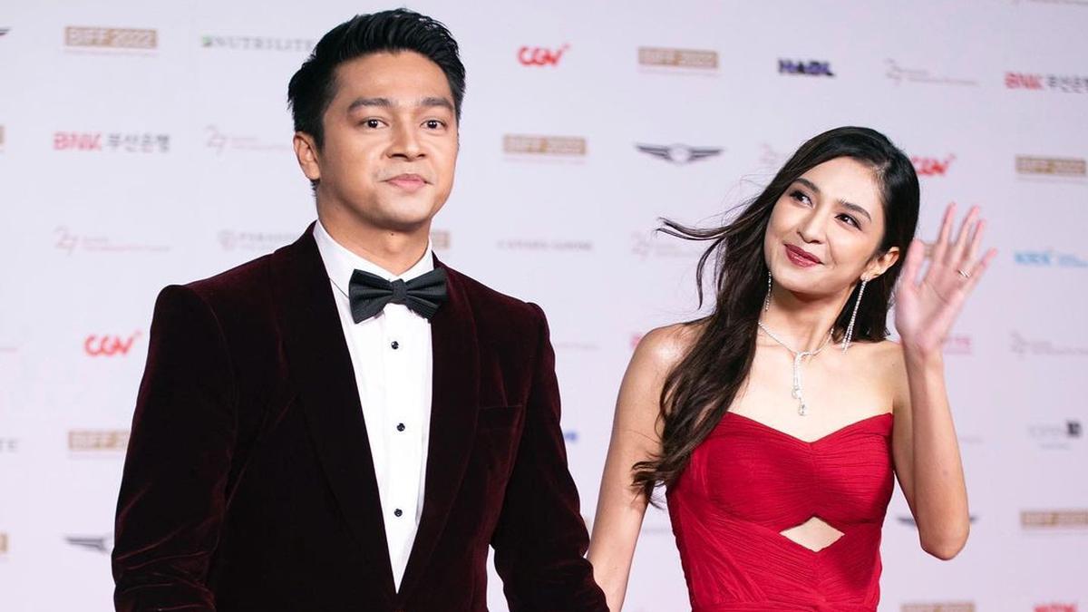 Deva Mahenra Tersentuh Lihat Antusiasme Penonton Teluh Darah di BIFF 2022: Udara Dingin Itu Jadi ...