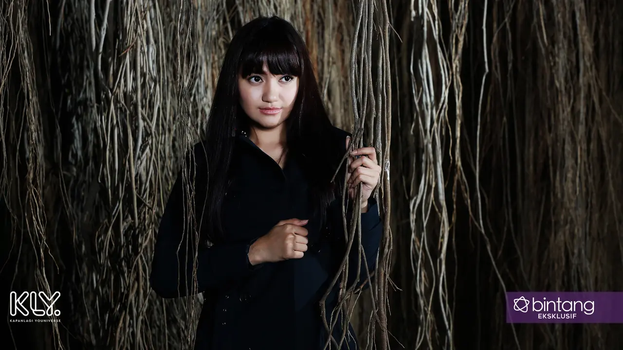 Celeb Marcella Simon