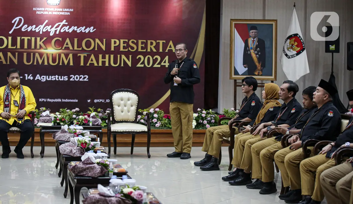 Airlangga Hartarto Pimpin Pendaftaran Partai Golkar ke KPU - Foto Liputan6.com