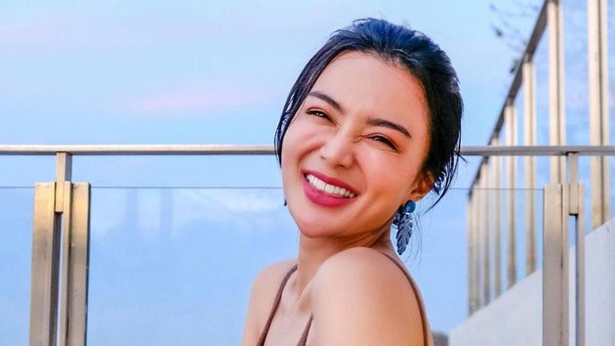 6 Potret Cantik Wika Salim yang Bikin Kaum Adam Salfok