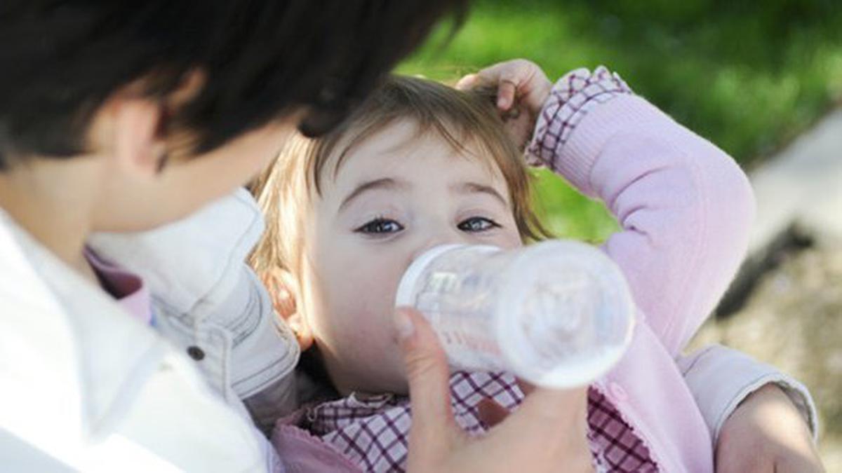 Mom, Ini Manfaat Dot untuk Bayi yang Harus Diketahui - Parenting Fimela.com