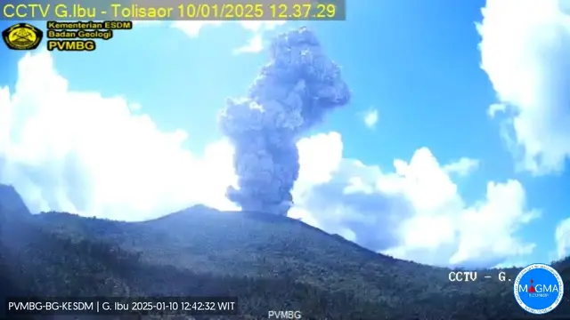 Gunung Ibu Meletus Lagi, Semburkan Abu Vulkanik 3.000 Meter, Waspada Radius Bahaya - Regional ...