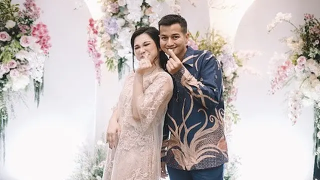 6 Potret Rendy Kusdiana Resmi Bertunangan, Rekan Artis Sebut Bintang ...