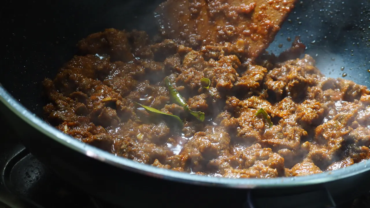 Tips Memasak Rendang Daging agar Cepat Empuk dan Enak, Jadi Menu ...