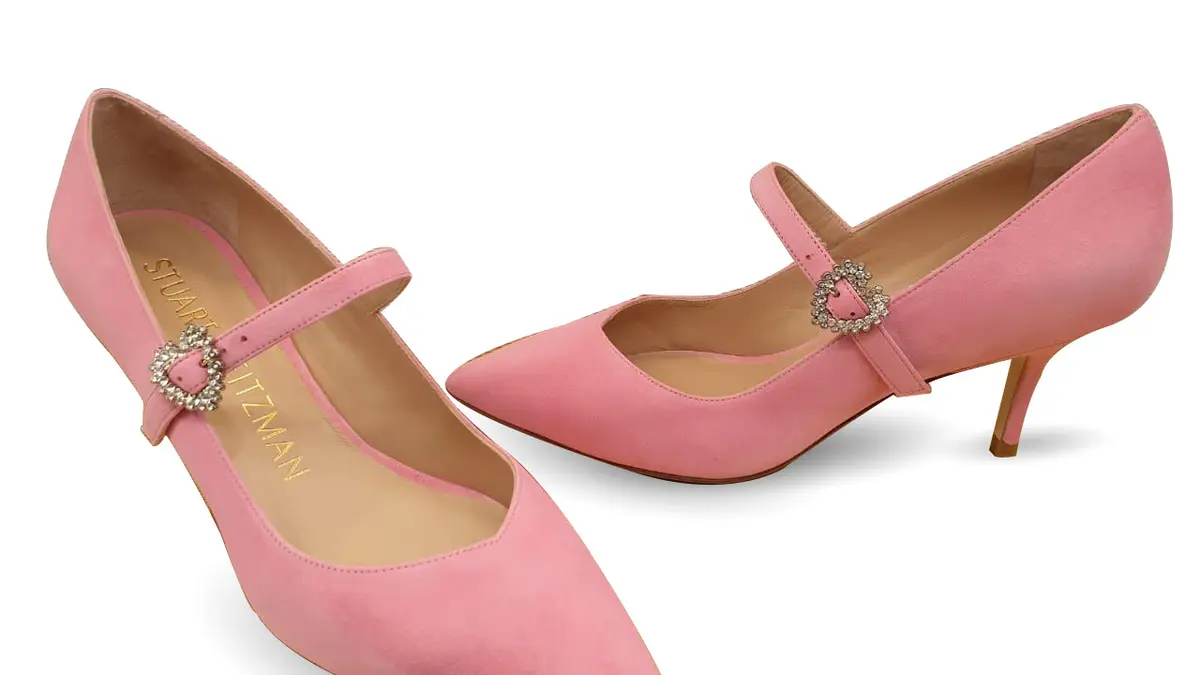 Sepatu Pilihan untuk Rayakan Bulan Penuh Cinta - Fashion Fimela.com