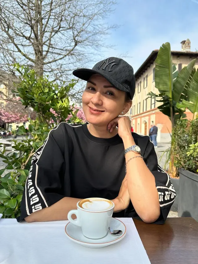 Donna Agnesia Bantah Adopsi Anak, Ungkap Alasan Tak Tambah Momongan di ...