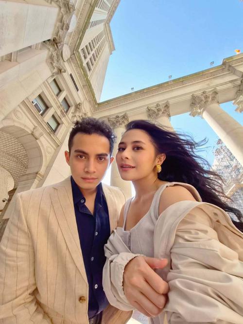 prilly latuconsina dan pacarnya