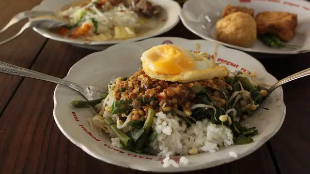 5 Tempat Makan di Sekitar UGM Cocok untuk Menu Makan Malam - Regional ...