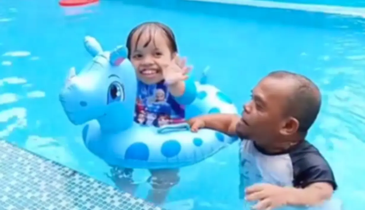 FOTO: Kebersamaan Ucok Baba dan Anak Bungsunya yang Penuh Kasih Sayang ...