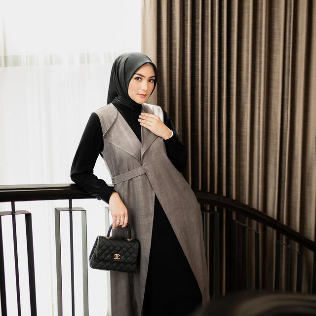7 Gaya Ootd Citra Kirana Dengan Simpel Dress Jadi Inspirasi Hot