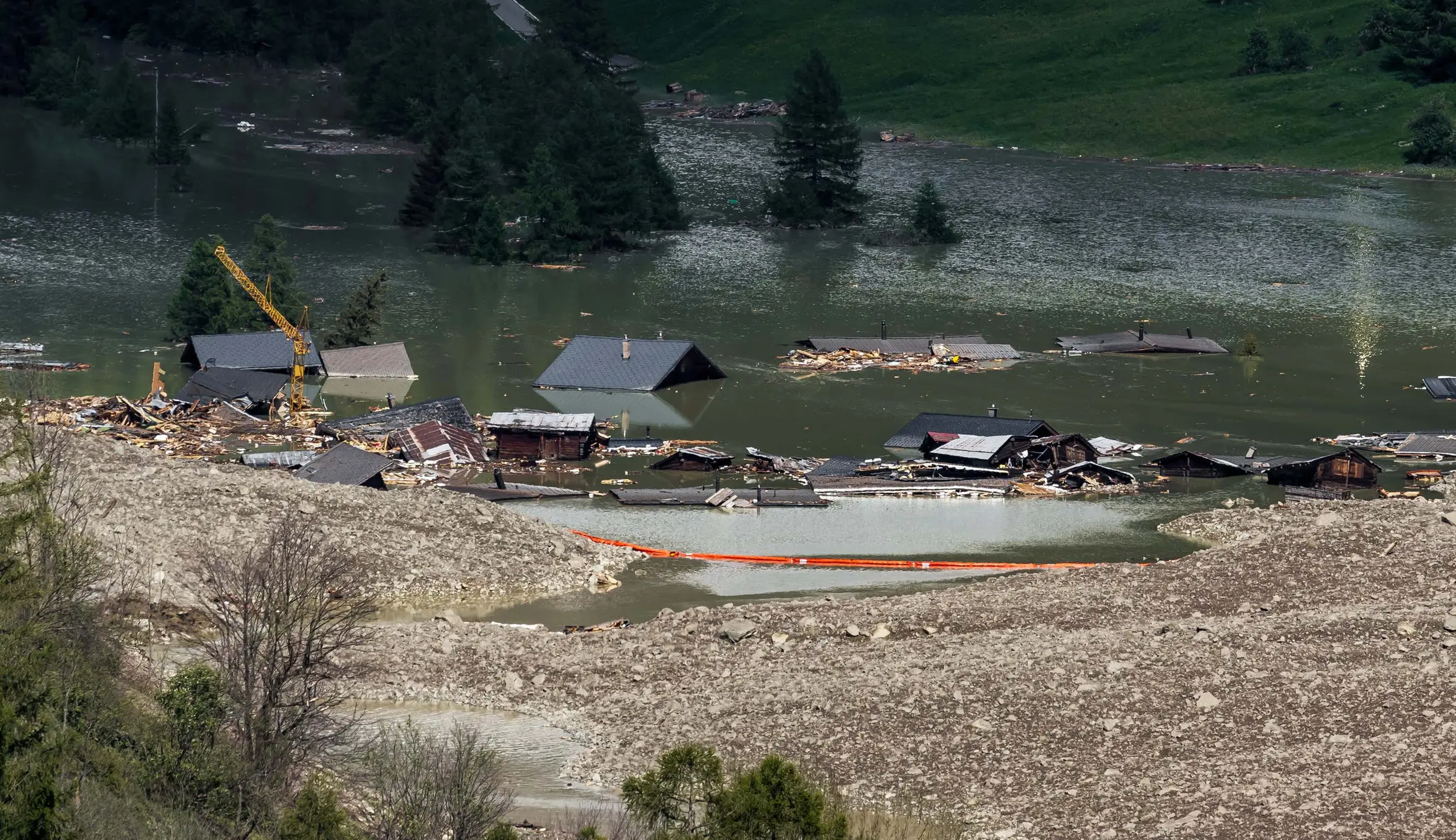 Satu Desa Tenggelam usai Gletser Pengunungan Alpen Swiss Longsor - Foto ...