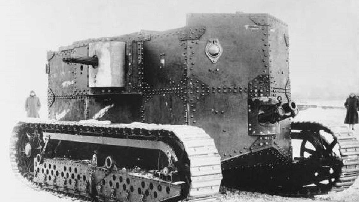 6-9-1915: Untuk Pertama Kali Prototipe Tank Diproduksi - Global ...