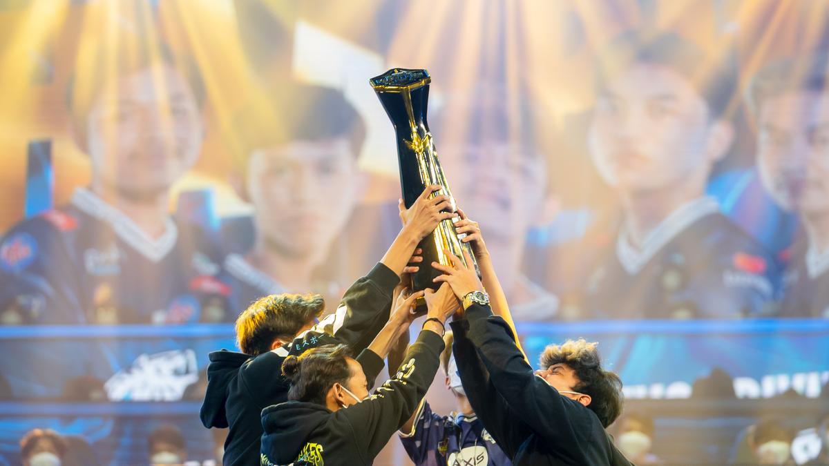 Apa Arti Free Fire? Ini Game Royal Battle yang Populer - Hot Liputan6.com