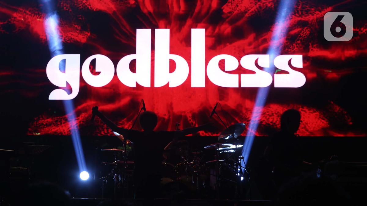 Tampil di Panggung Rock Legends Festival, God Bless Pukau Pecinta Musik ...