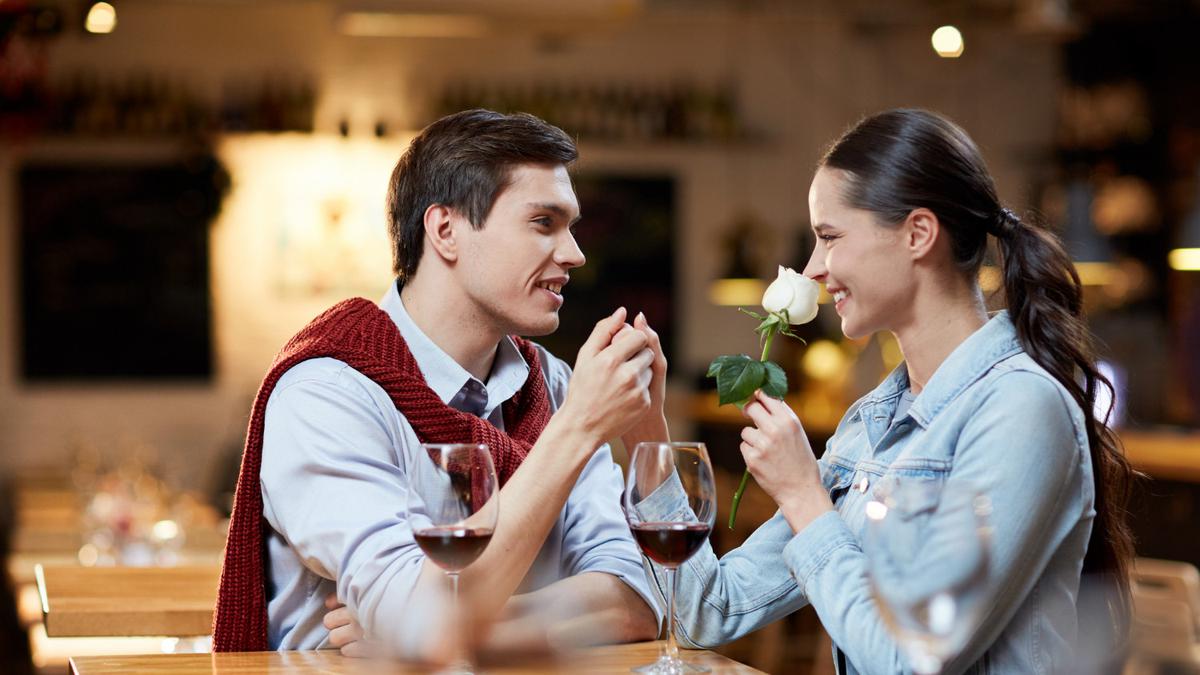 150 Speed Dating Questions to Have a Fun but Meaningful Conversation