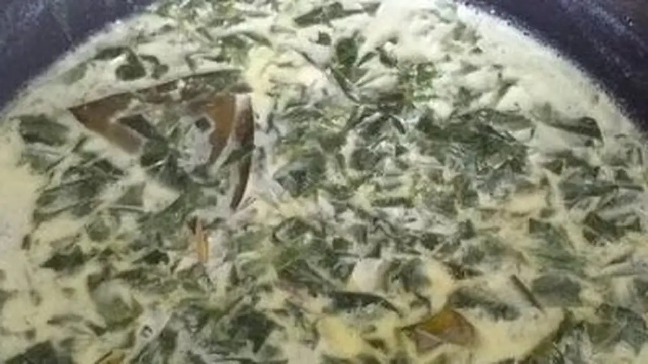 Resep Sayur Bobor Daun Singkong, Kuah Santannya Gurih - Hot Liputan6.com