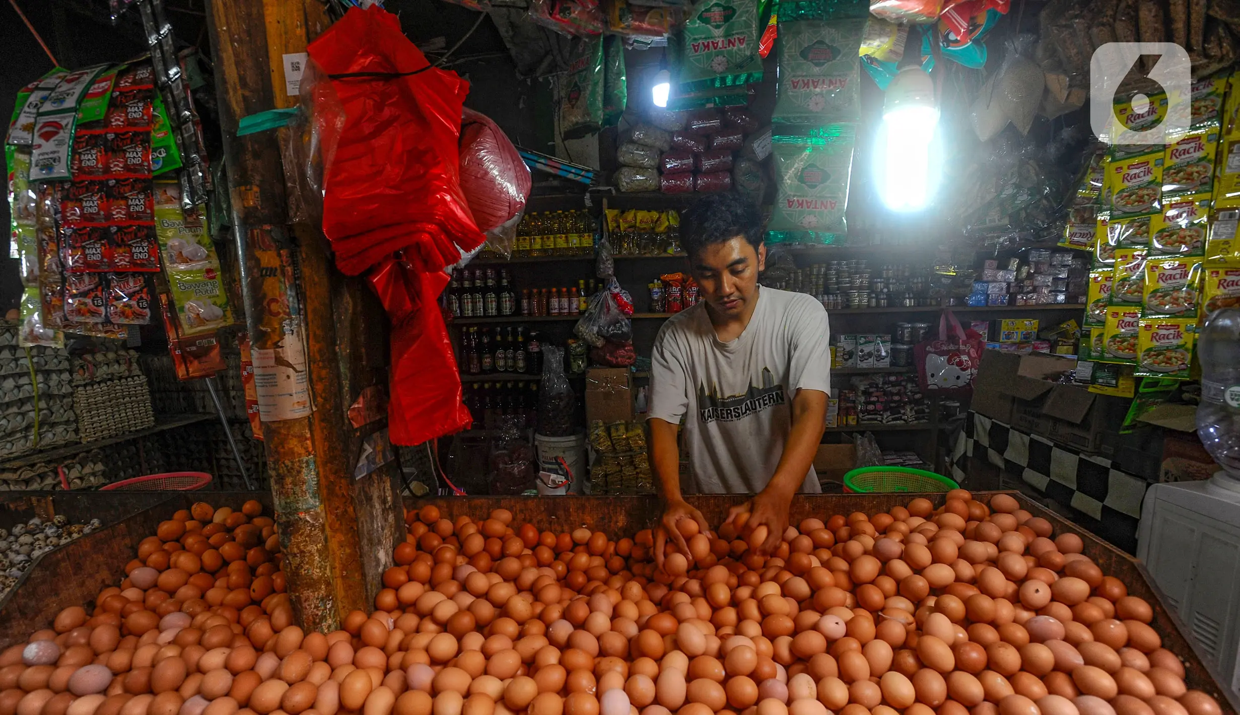 Jelang Nataru, Harga Kebutuhan Pokok di Jakarta Merangkak Naik - Foto Liputan6.com