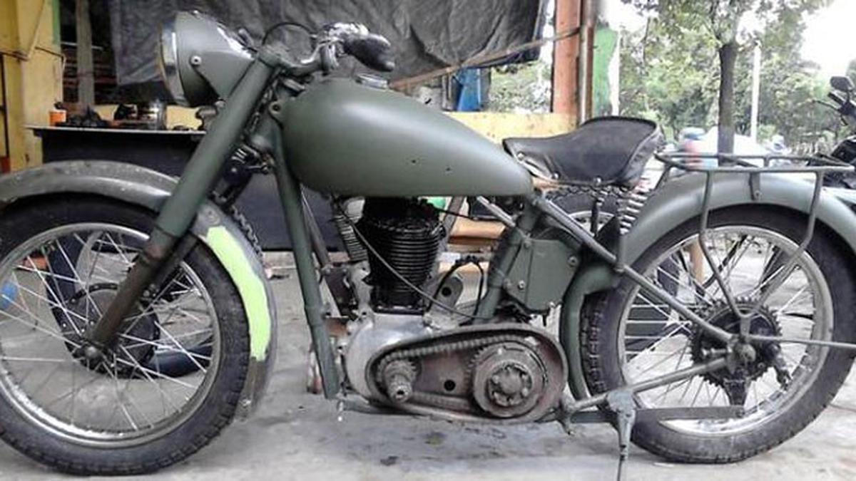 Dijuluki Kereta Setan, Siapa Pemilik Sepeda Motor Pertama di Jawa?