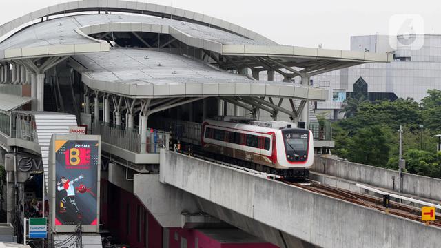 Pembangunan LRT Jakarta Fase 2A Bakal Urai Kepadatan di Stasiun ...