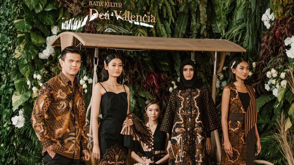 Dea Valencia Hadirkan 30 Koleksi Ready to Wear Batik Kultur - Lifestyle ...