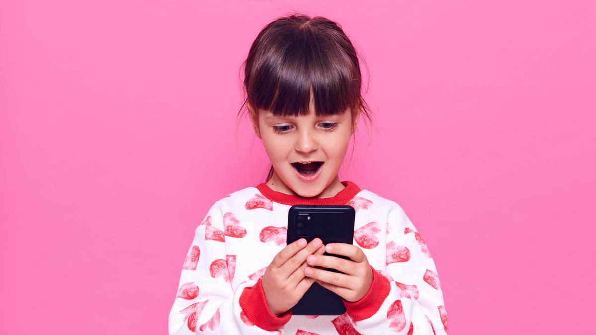 5 Tanda Gen Alpha Alami Overstimulasi Digital, Terlalu Banyak Interaksi ...