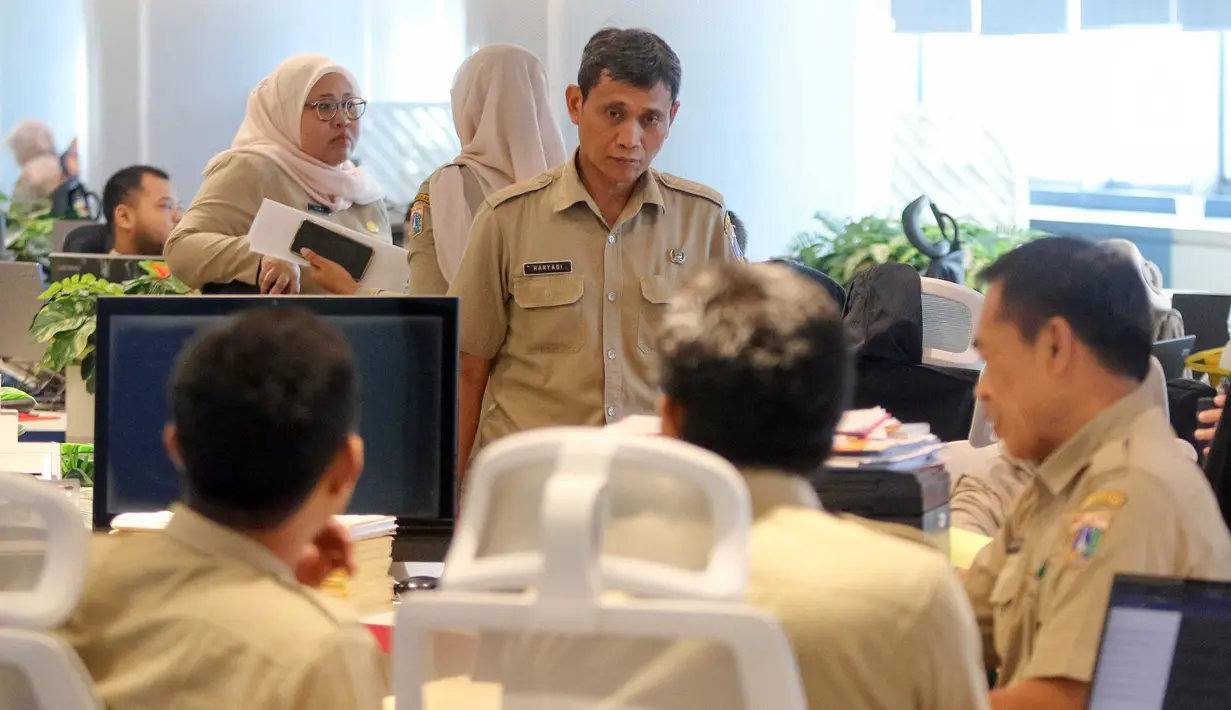 Hari Pertama Kerja Usai Libur Lebaran, 2,37% ASN Jakarta WFA - Foto Liputan6.com