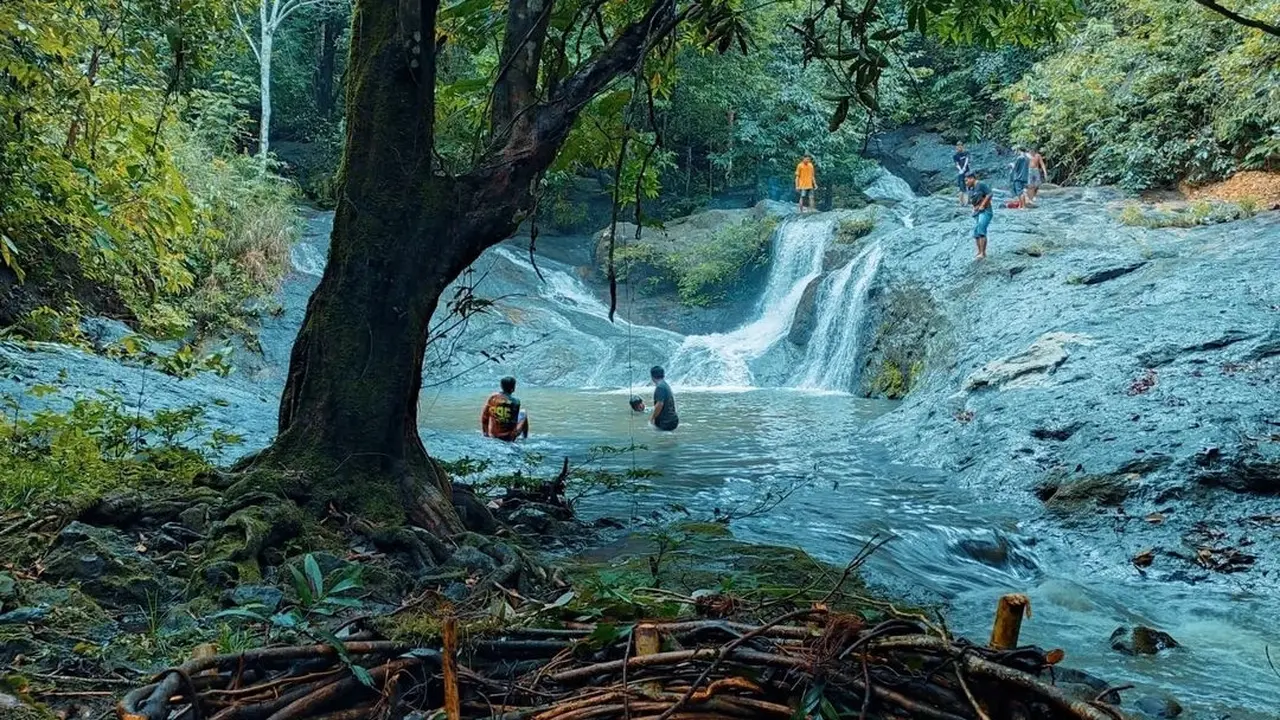 Punya Jiwa Berpetualang, Coba Kunjungi Wisata Air Terjun Doyam Gerigu di Kabupaten Paser ...