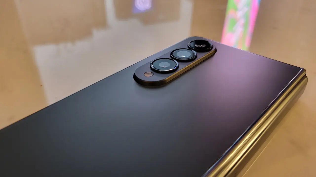 Engsel Samsung Galaxy Z Fold 5 Diperkirakan Bisa Dilipat hingga 200.000 ...