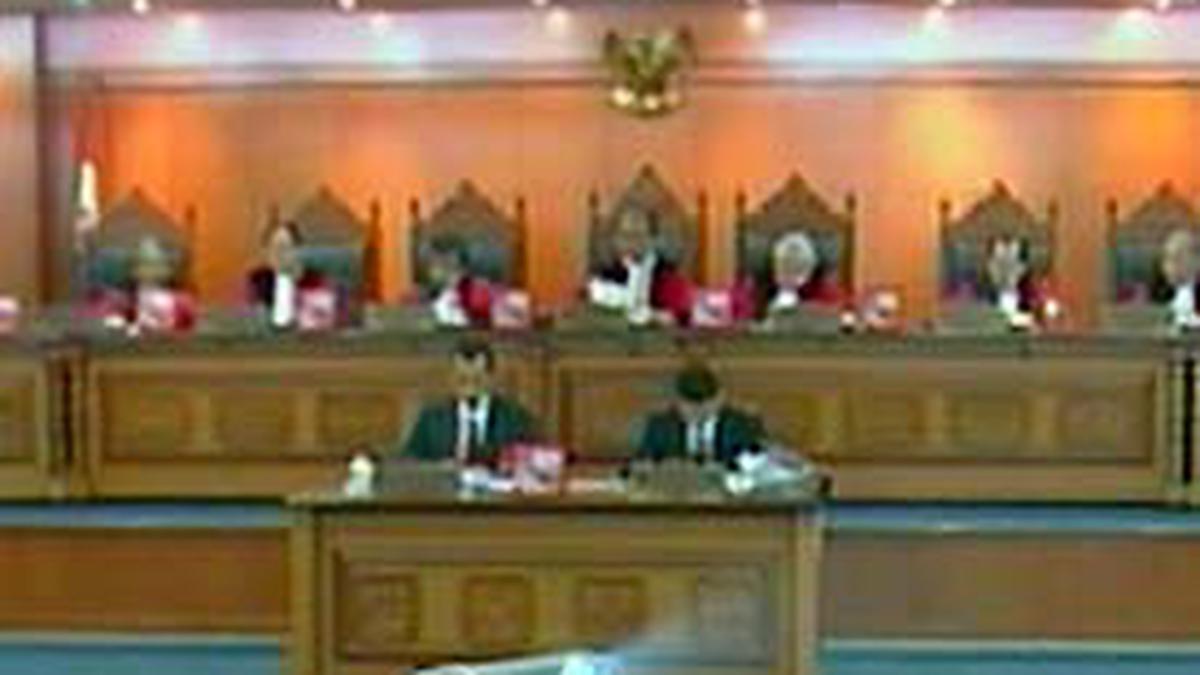 Yusril: Putusan MK Tidak Berlaku Surut - News Liputan6.com
