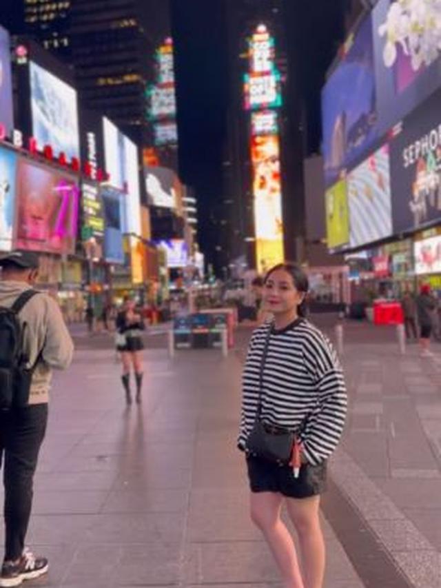 6 Potret Nagita Slavina dan Raffi Ahmad saat di New York, Satu Hotel dengan Song Hye Kyo - Hot ...