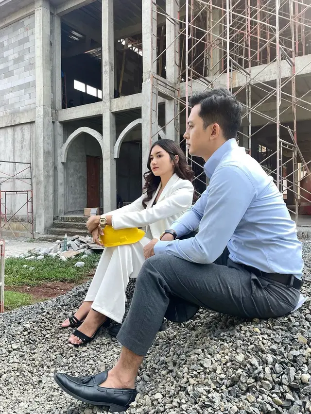 Dikabarkan Putus, Ini 6 Potret Kiki Farrel dan Yuriska Patricia saat ...