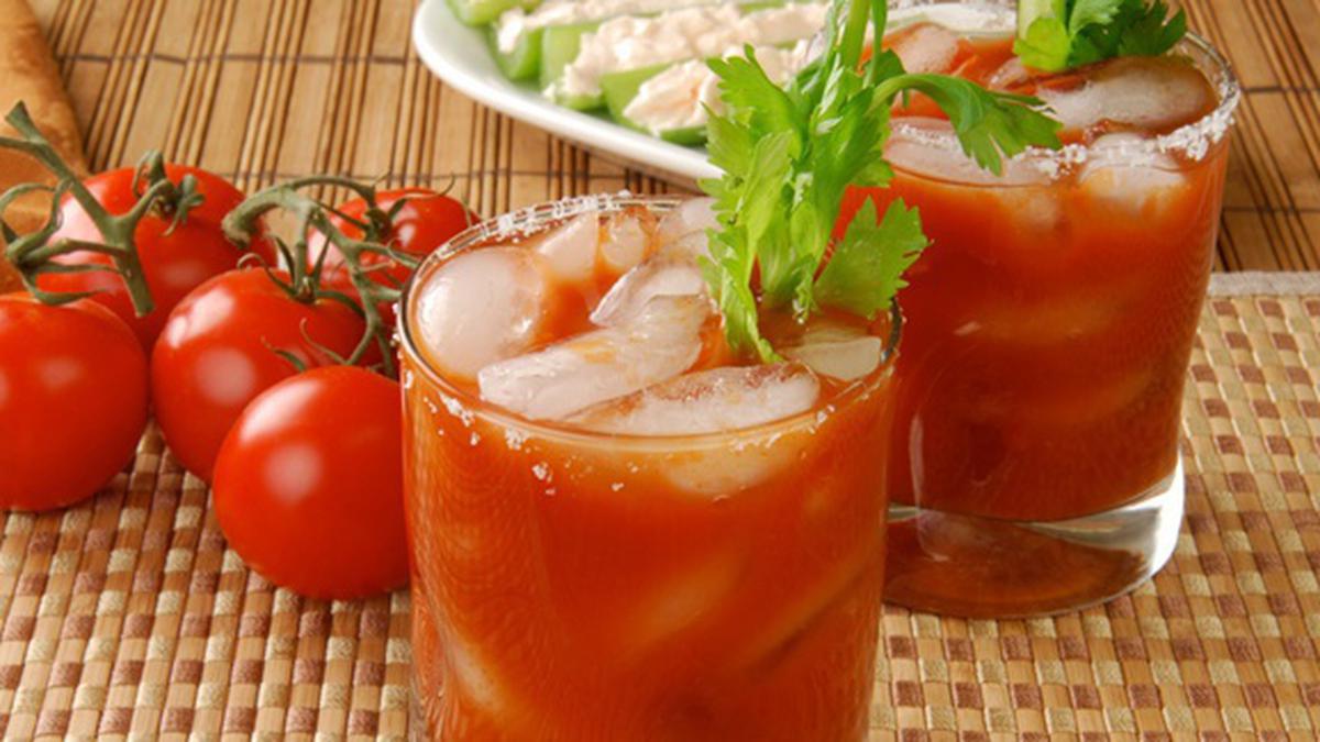 Berjuta Manfaat Luar Biasa Dari Jus Tomat - Beauty Fimela.com