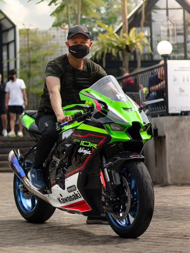 Cinta Hobinya, YouTuber Harry Affandy Koleksi Banyak Sepeda Motor Mewah ...