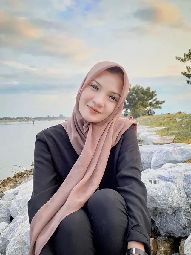 6 Potret Cantik Sriwahyuni, Calon Istri Martunis Anak Angkat CR7 - Hot Liputan6.com