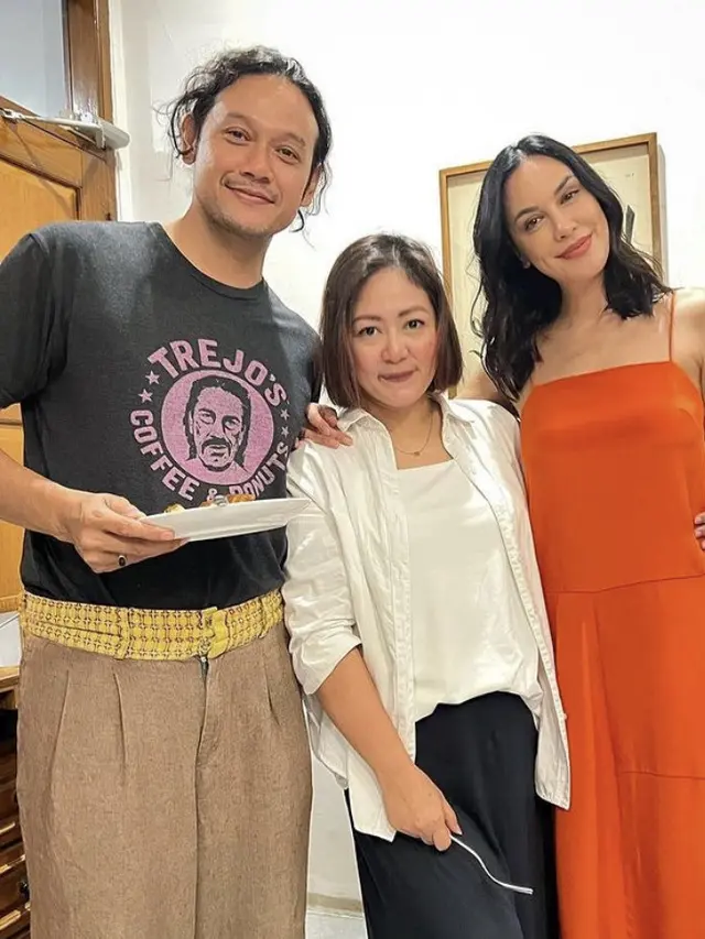 Kembali Tayang, Serial Sitkom 'Tetangga Masa Gitu?' Hadir di Netflix 25 Juli 2024 - Regional ...