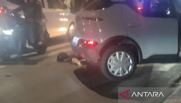 Iring-Iringan Ojol Antar Jenazah Affan Kurniawan yang Tewas Ditabrak ...