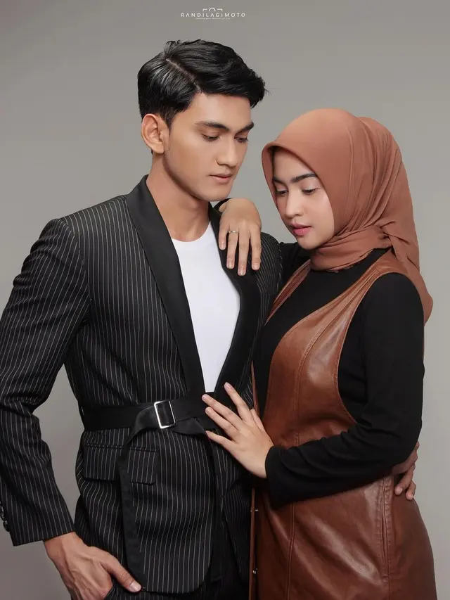 Vicky Kalea Bintang Tajwid Cinta Segera Jadi Ayah, Ini 6 Momen Romantis Ketika Sang Istri Alliza ...