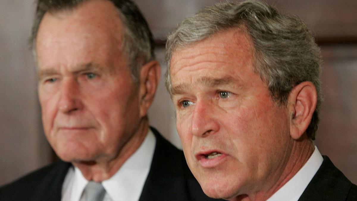 Duo Bush Tak Bakal Dukung Donald Trump dalam Pilpres AS