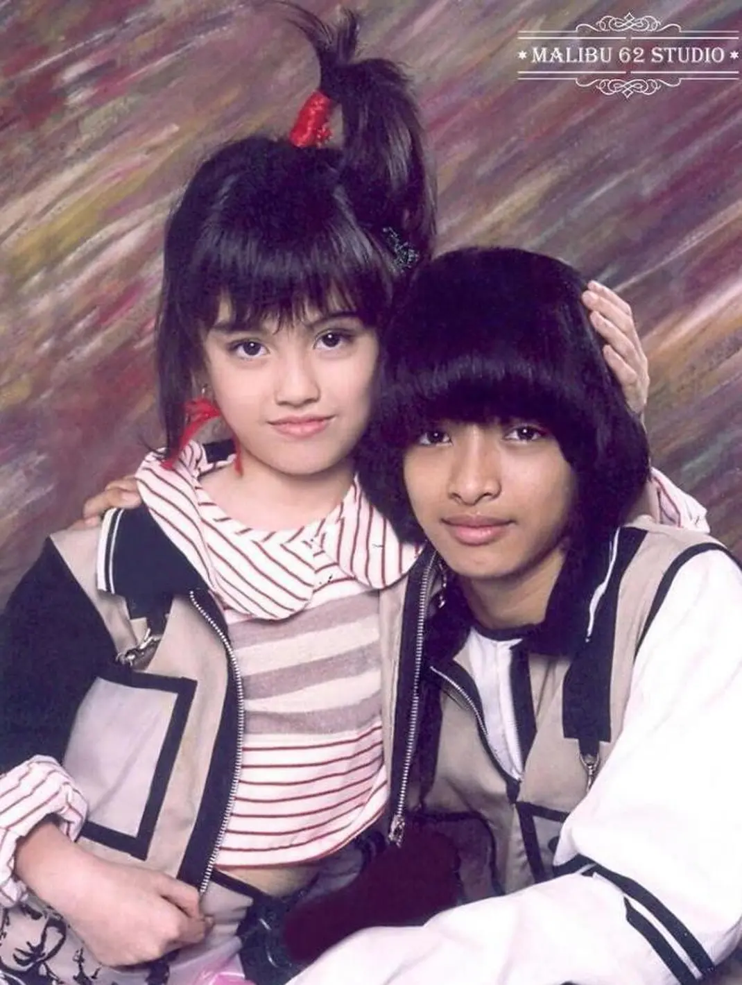 10 Potret Dulu dan Kini Kebersamaan Eza Yayang dengan Agnez Mo, Bersahabat Sejak Kecil - Photo ...