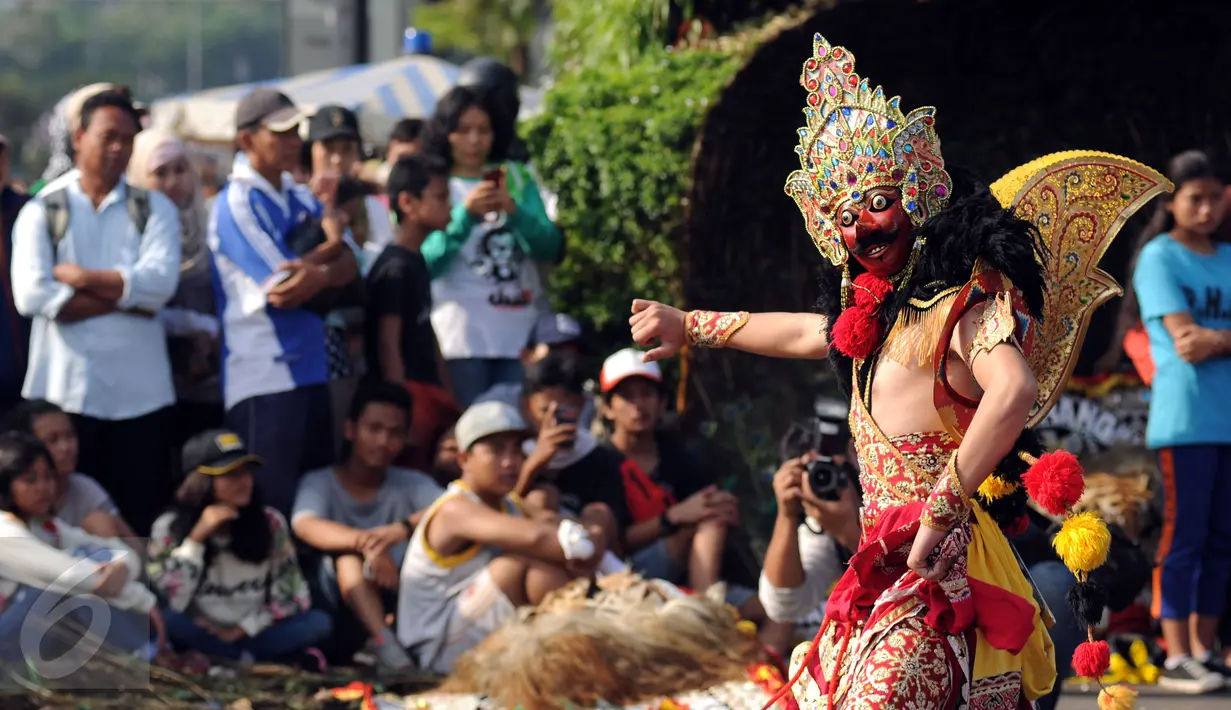 Menuju Pengakuan UNESCO, Reog Ponorogo Beraksi di area CFD - Foto ...