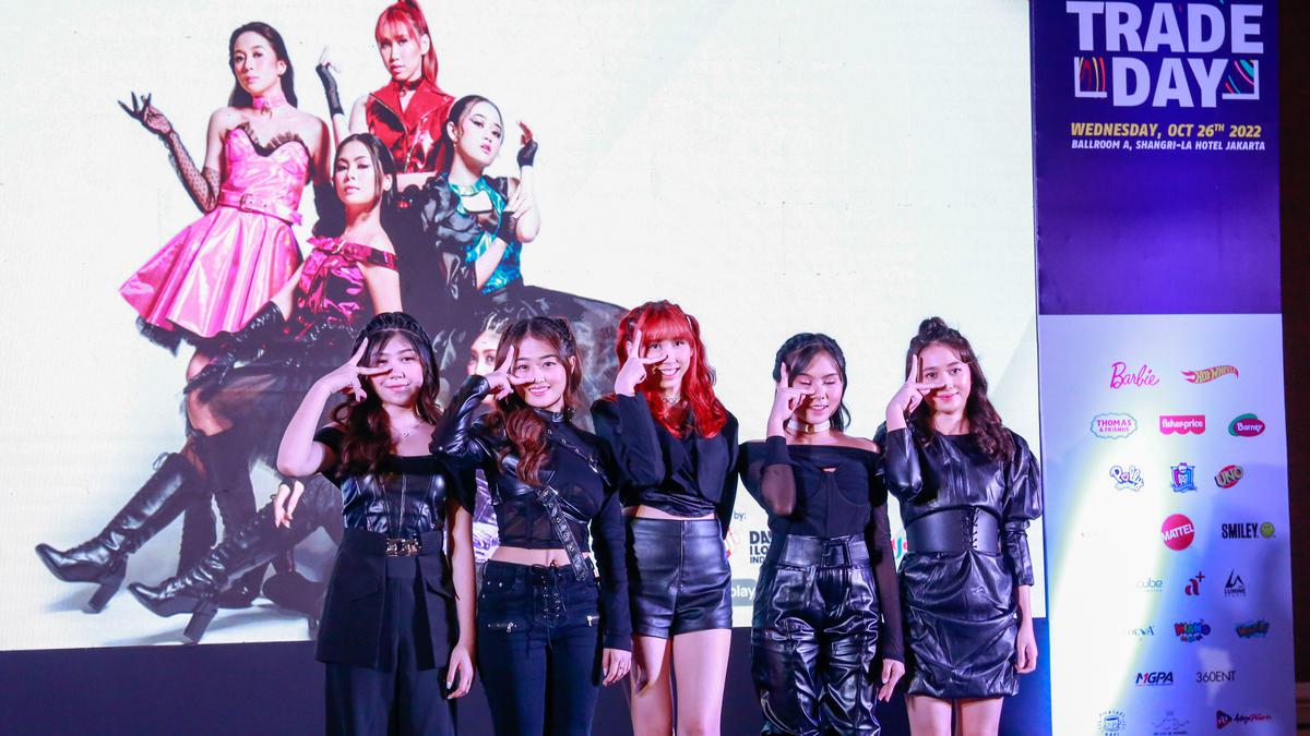 Girlband SUN Hadirkan Unsur Dangdut di Lagu Perdana Berjudul Shine ...