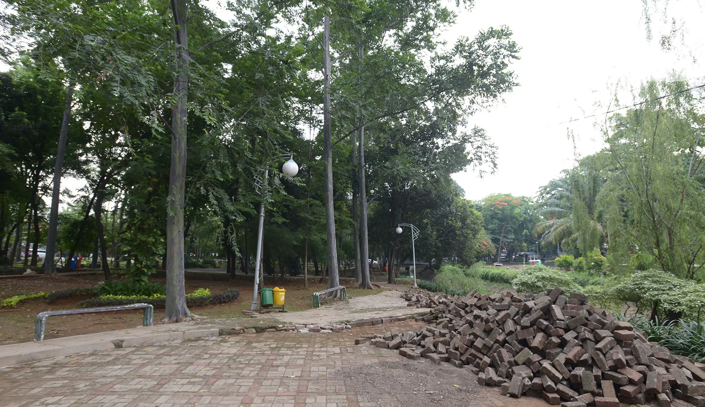 FOTO: Rencana Revitalisasi Taman Tebet Jadi Eco Garden - Foto Liputan6.com