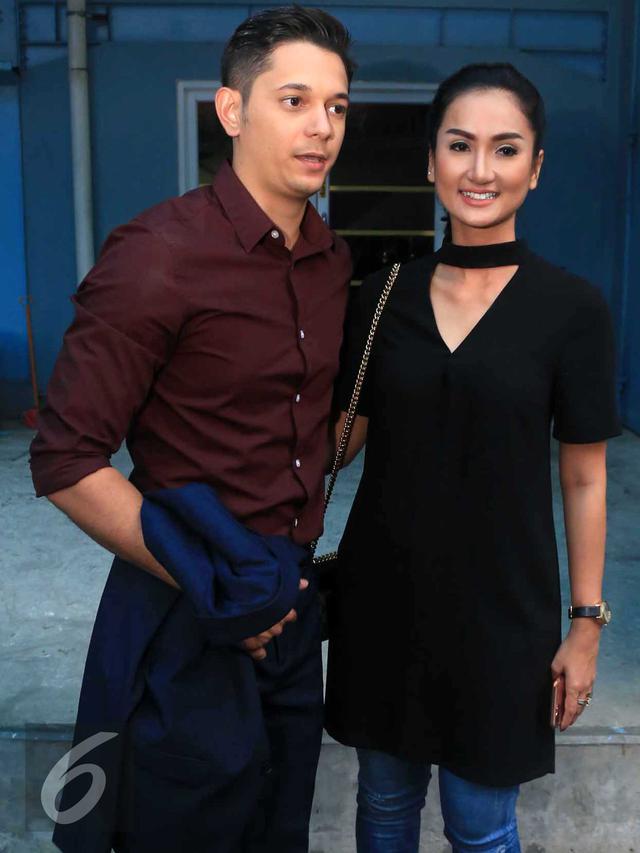 Tiga Tahun Menanti, Istri Andrew Andika Hamil Anak Pertama - ShowBiz ...