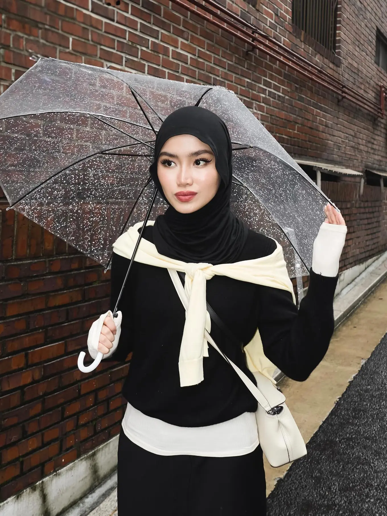 8 Ide OOTD Classy ala Sashfir: Tampil Elegan dan Stylish Setiap Hari